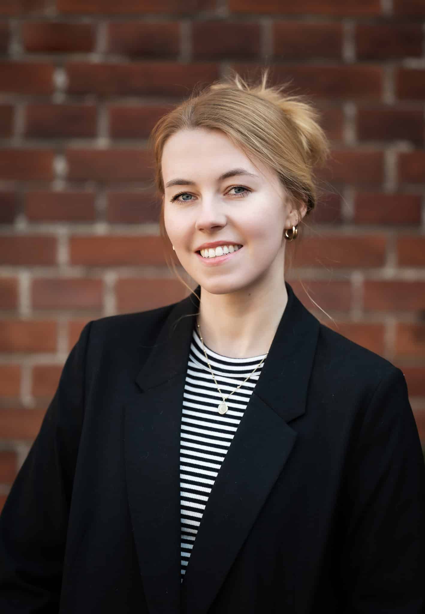 Über die Autorin Alexandra Flint